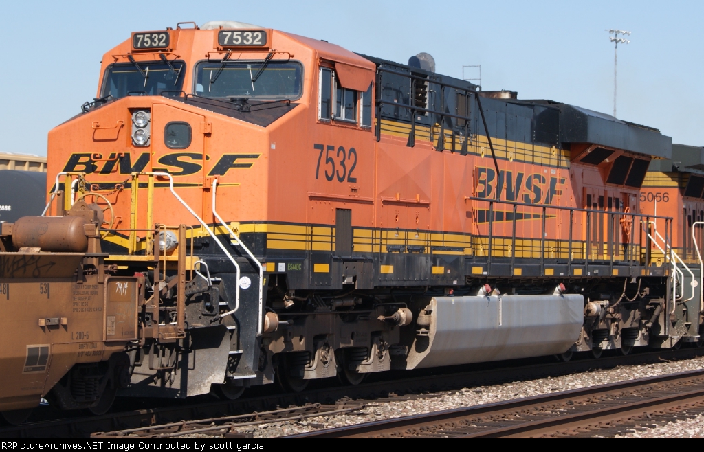 BNSF 7532